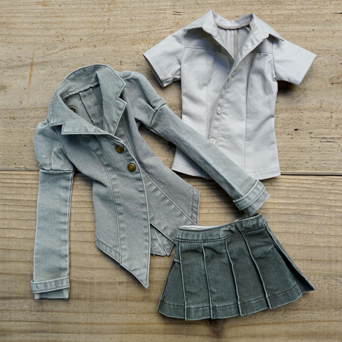Post Apocalyptic Uniform, 199,00