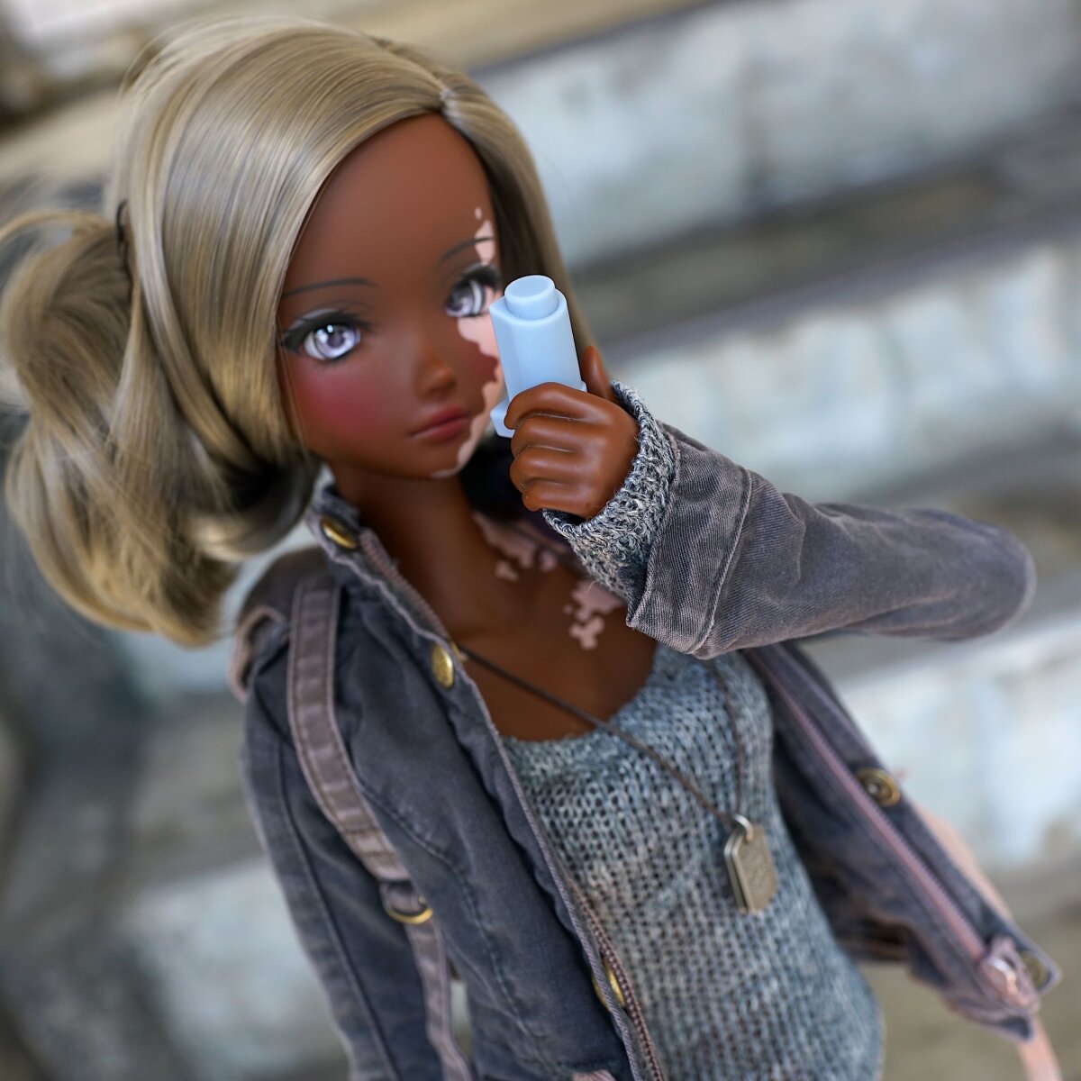Inhaler, Smart Doll, 20,00