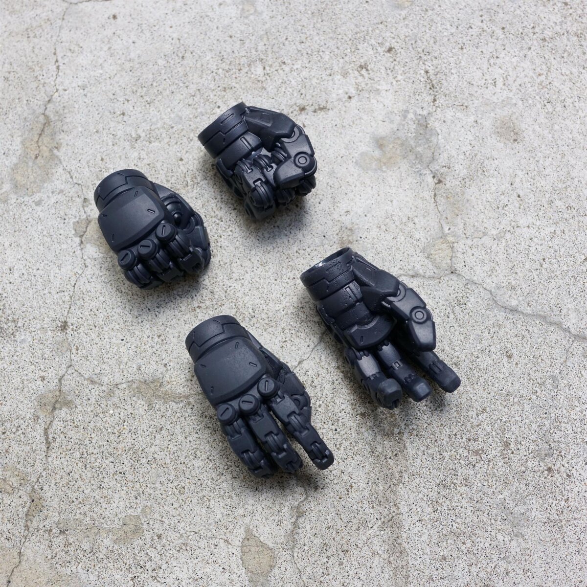 Prosthetic Mecha Hands, 85,00